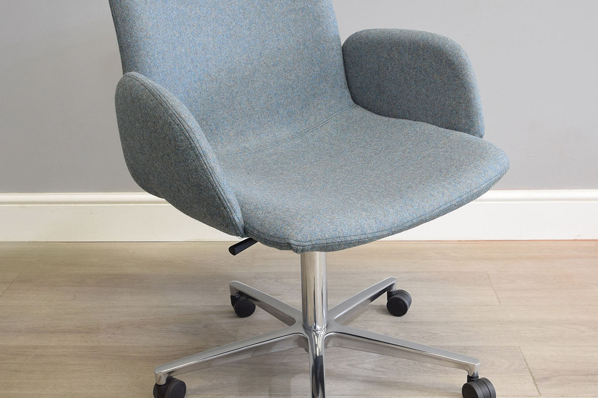 Miss Collaborative Chair & Lounge Chair for Offices : Flexiform