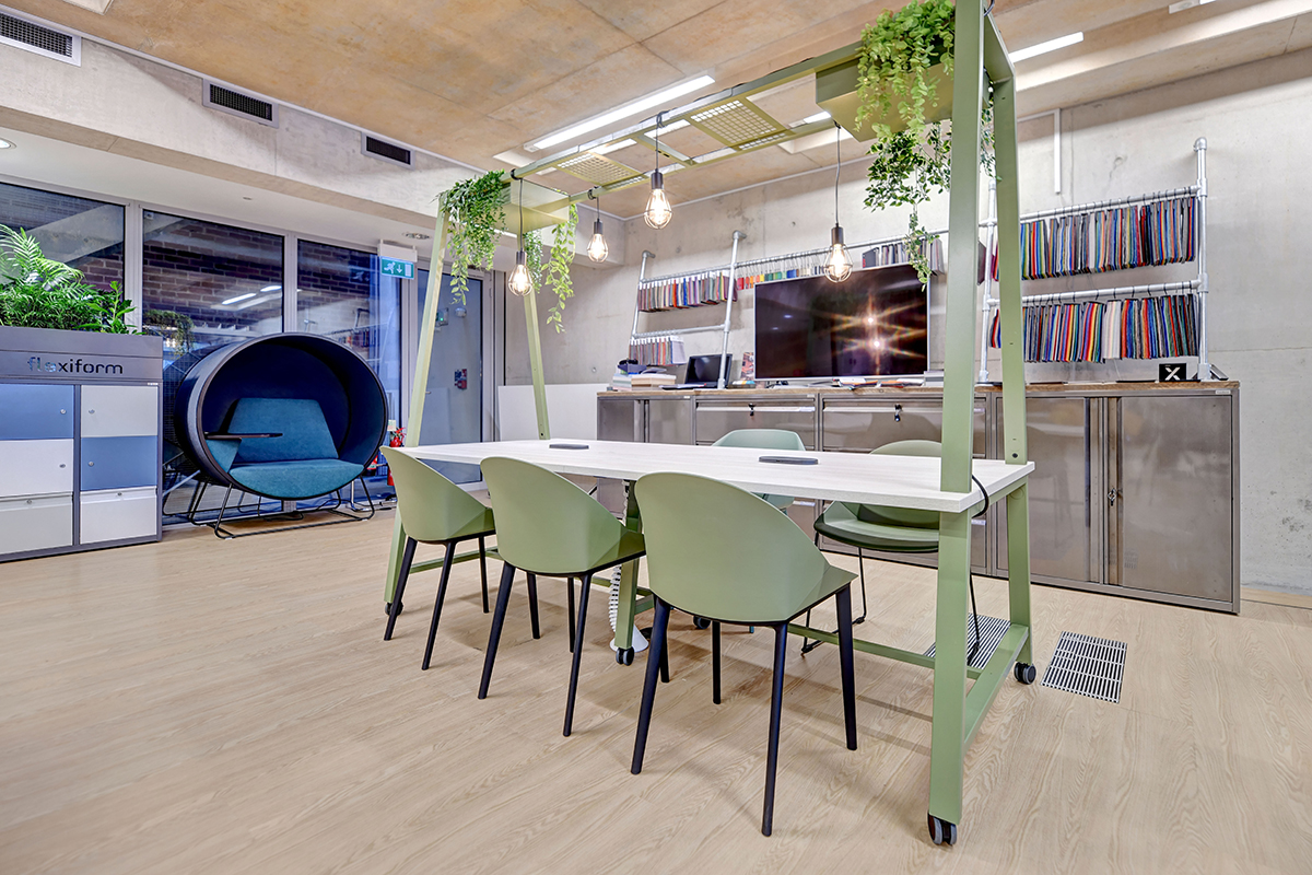 Larke Work Table with Overhead Decorative Gantry : Flexiform